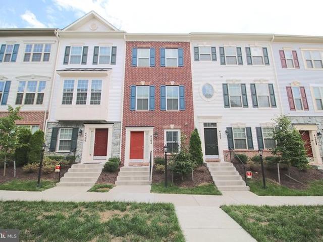 4504 Potomac Highlands Cir, Triangle, VA 22172