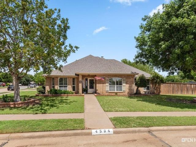 4504 Wendover St, Wichita Falls, TX 76309