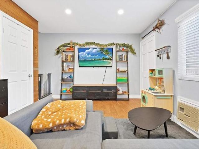4504 60th St #6, San Diego, CA 92115