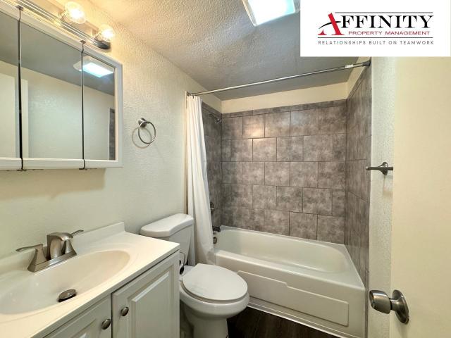 4505/4507 Jarboe St 2 Bedroom Apartment for Rent at 4505/4507 Jarboe Street, Kansas City, MO 64111 Old Westport