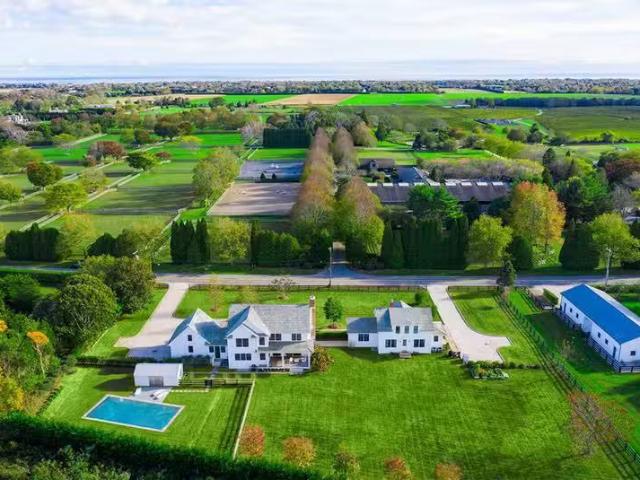 45057646 172 172 Narrow Lane East Main House
