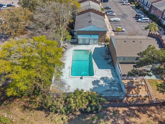 4505 N Kings Hwy. D11
