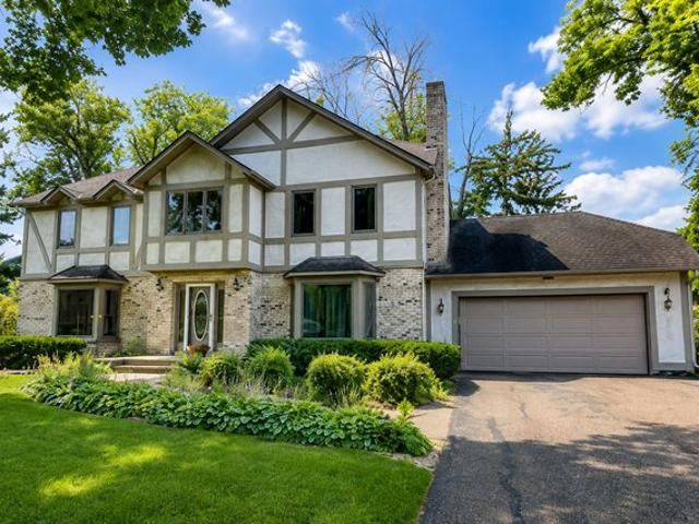 4505 Upland Ln N, Plymouth, MN 55446