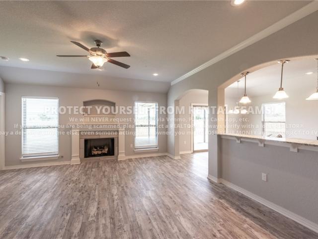 4505 W Divide Drive