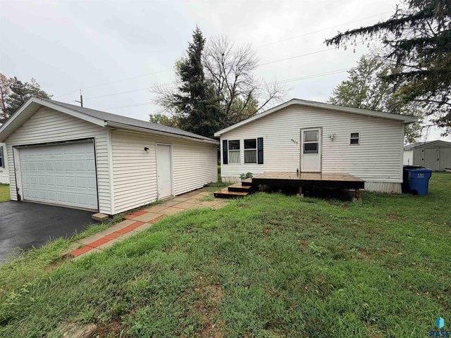 4505 W Thad Pl, Sioux Falls, SD 57106