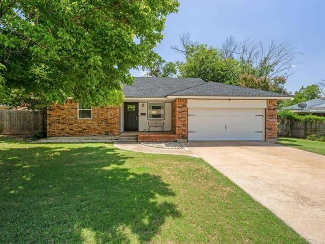 4505 Woodlawn Dr, Wichita Falls, TX 76308