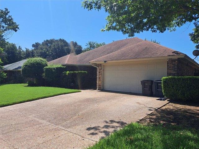 4505 Yellowleaf Dr, Fort Worth, TX 76133