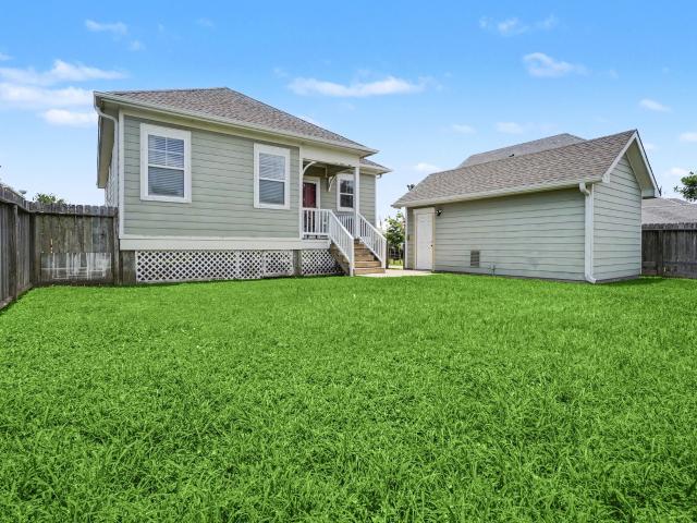 4506 N Live Oak Circle