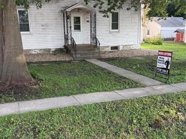 4506 F St, Amana, IA 52203