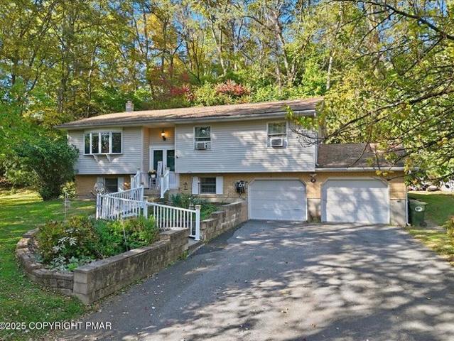 4506 Fourth Ter, Bangor, PA 18013