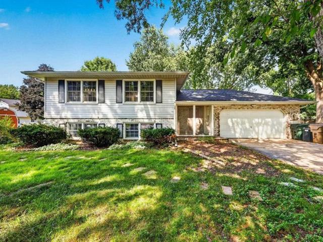 4506 Village Ln, Madison, WI 53704