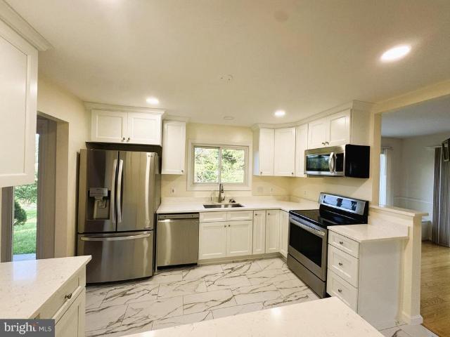 4507 Highland Green Court