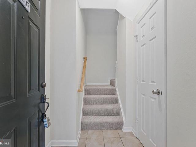 4507 Superior Square