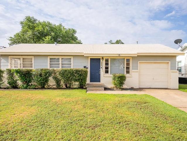 4507 43rd St, Lubbock, TX 79414