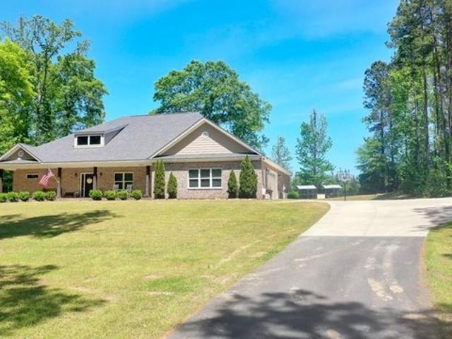 4508 Pebble Shore Dr, Opelika, AL 36804