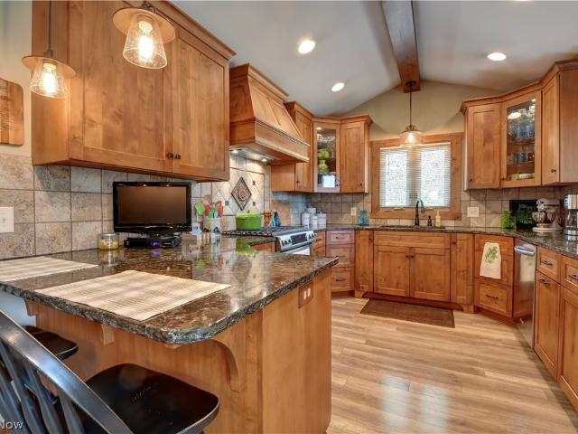 4508 Schneiders Crossing Road NW