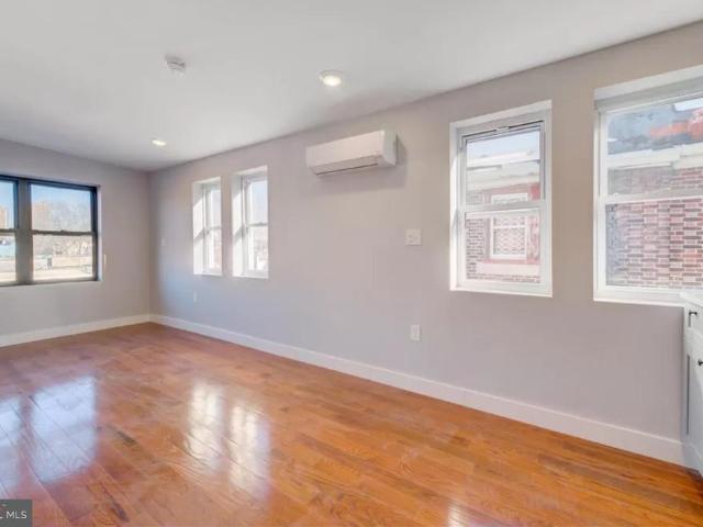 4508 Walnut Street # 201