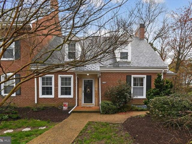 4508 36th St S, Arlington, VA 22206