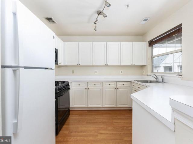 45091 Brae Terrace # 203