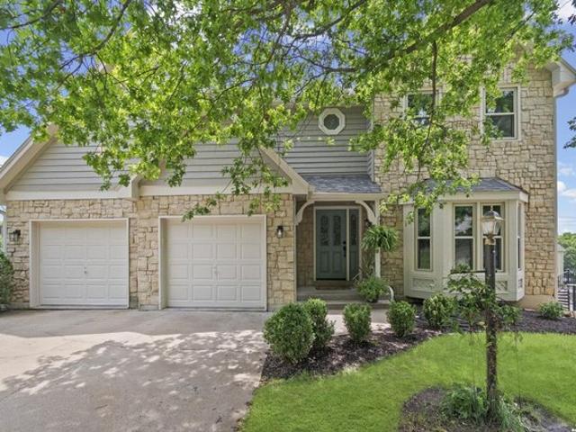 4509 Cedar Ct, Lawrence, KS 66049