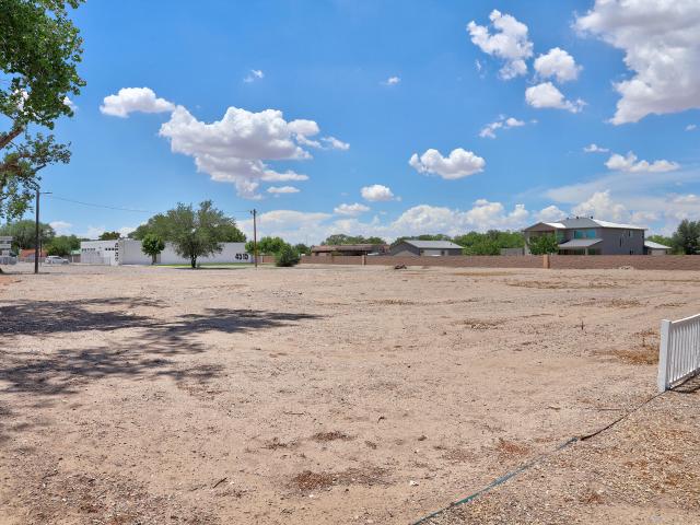 4509 Isleta Boulevard SW