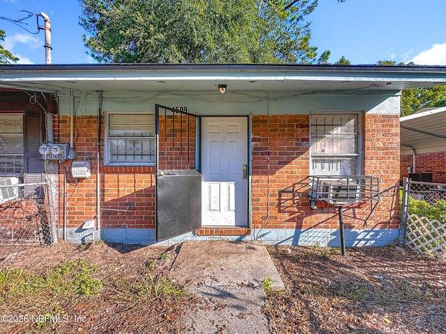 4509 Ken Knight Dr N, Jacksonville, FL 32209