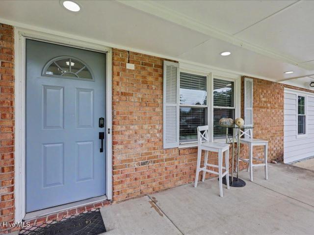 4509 Kings Drive