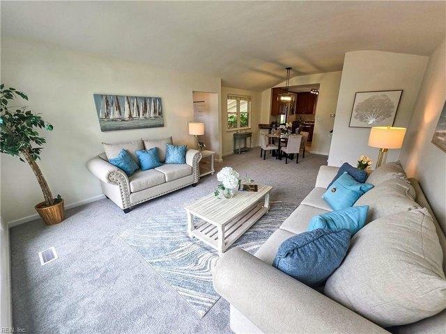 4509 Larkin St, Norfolk, VA 23513