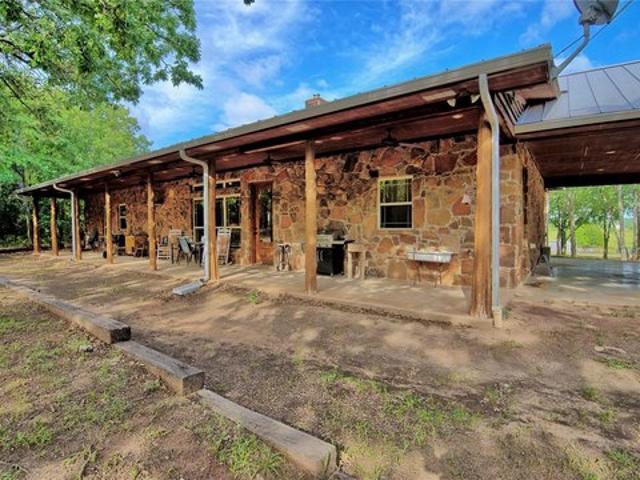 4509 Lazy E Rd, Saint Jo, TX 76265