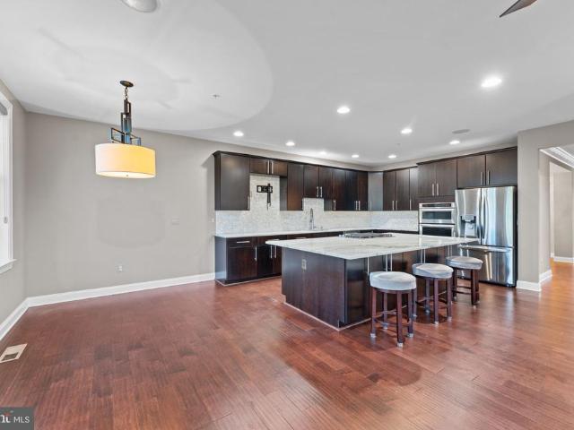 4500 Grazing Way