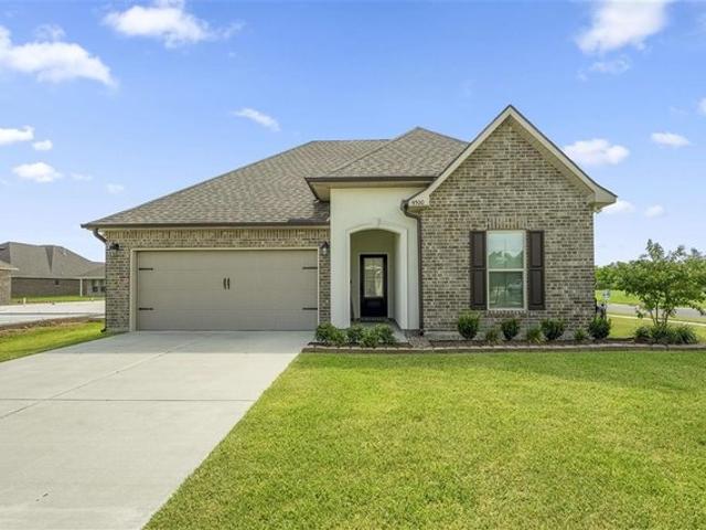 4500 Green Wood Way, Lake Charles, LA 70607