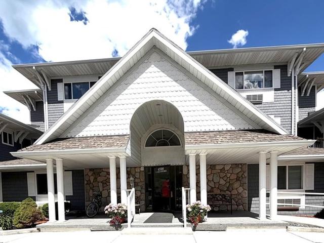 4500 Lakeshore Rd Apt 13, Fort Gratiot, MI 48059