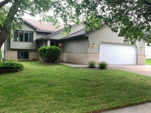 4500 Stratford Ln NW, Rochester, MN 55901