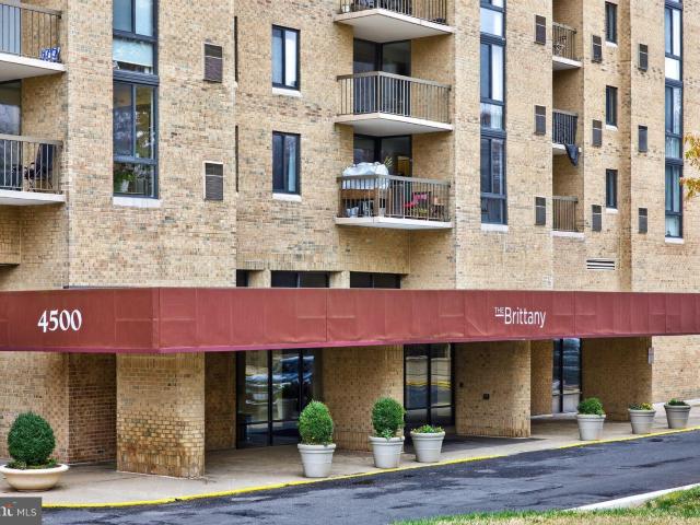 4500 S Four Mile Run Dr, Unit 314, Arlington, VA 22204 | MLS #VAAR2066 | Compass