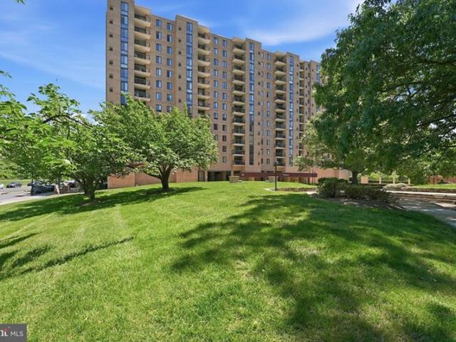 4500 S Four Mile Run Dr Apt 821, Arlington, VA 22204
