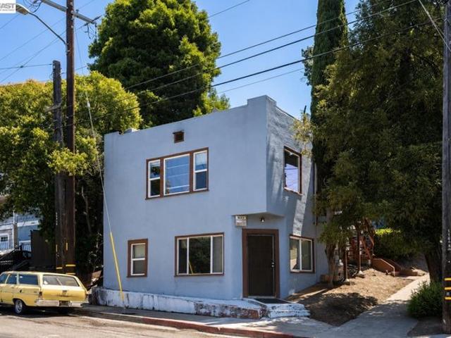 4500 San Carlos Ave, Oakland, CA 94601