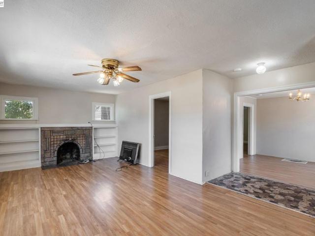 4500 San Carlos Ave