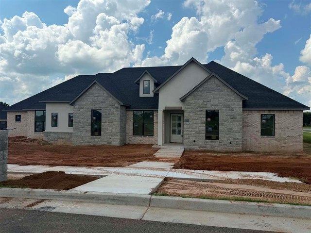 4500 SE 37th St, Moore, OK 73115