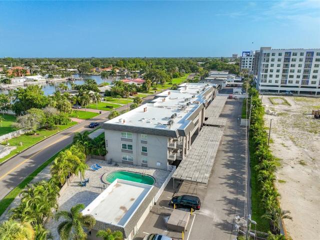 4500 37th St S, Unit 8, St. Petersburg, FL 33711 | MLS #TB8483 | Compass