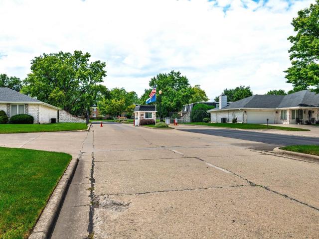 4501 N Wheeling 1 202 Avenue