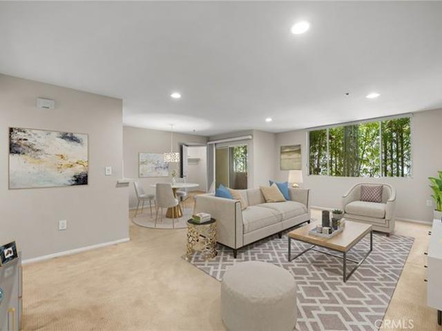 4501 Cedros Ave Unit 220, Sherman Oaks, CA 91403