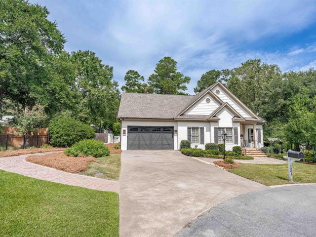 4501 Crape Myrtle Lane
