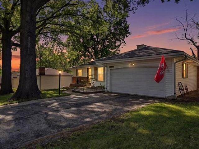 4501 E 105th St, Kansas City, MO 64137