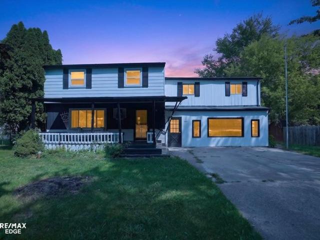 4501 Esta Dr, Flint, MI 48506