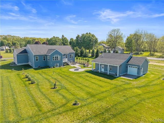 4501 Hollyshire