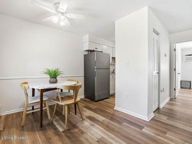 4501 S 6th St Apt 44, Louisville, KY 40214