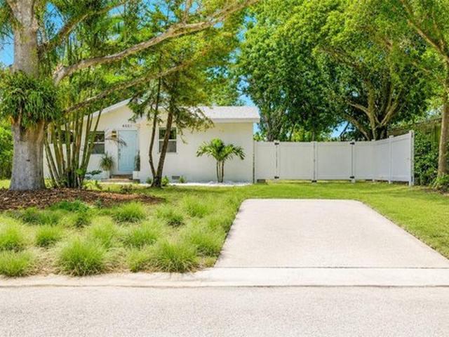 4501 70th St N, Saint Petersburg, FL 33709