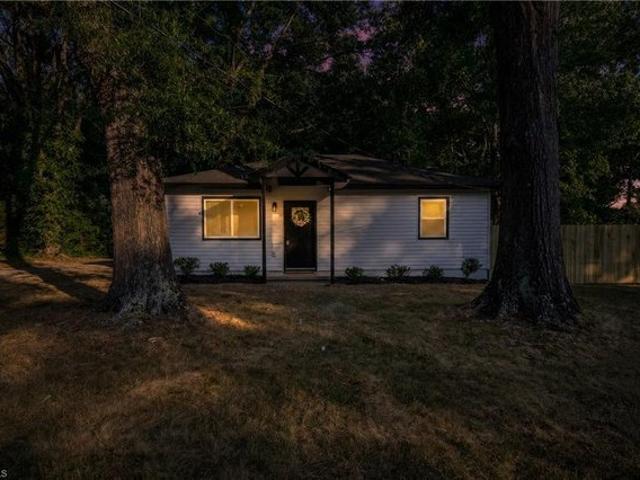 4502 Summit Ave, Greensboro, NC 27405