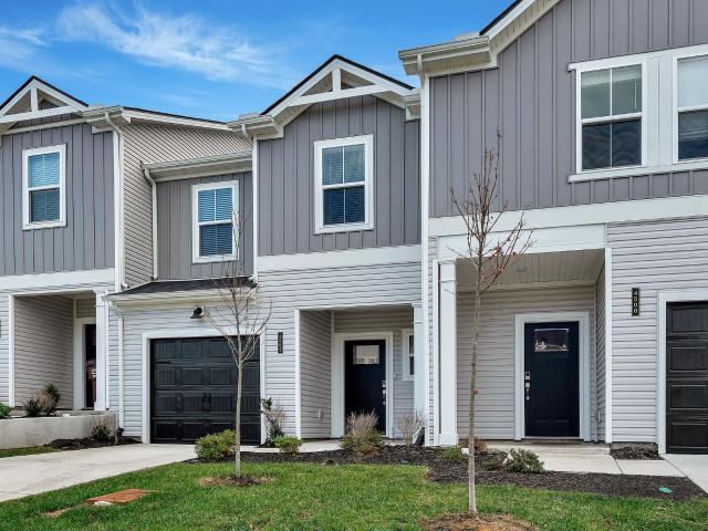 4502 Skywood Ln