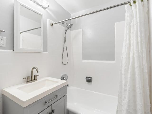 4502 Vista St, San Diego, CA 92116 | MLS #260013
